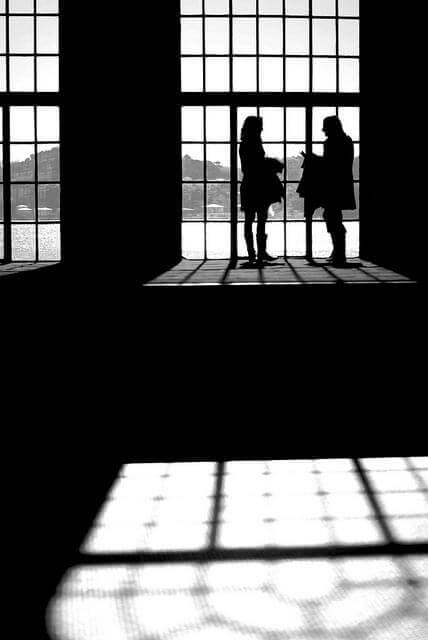 How to Analyze a Photograph (4 Simple Steps)