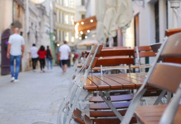 A Guide to the Best Camera Settings for Street Photography